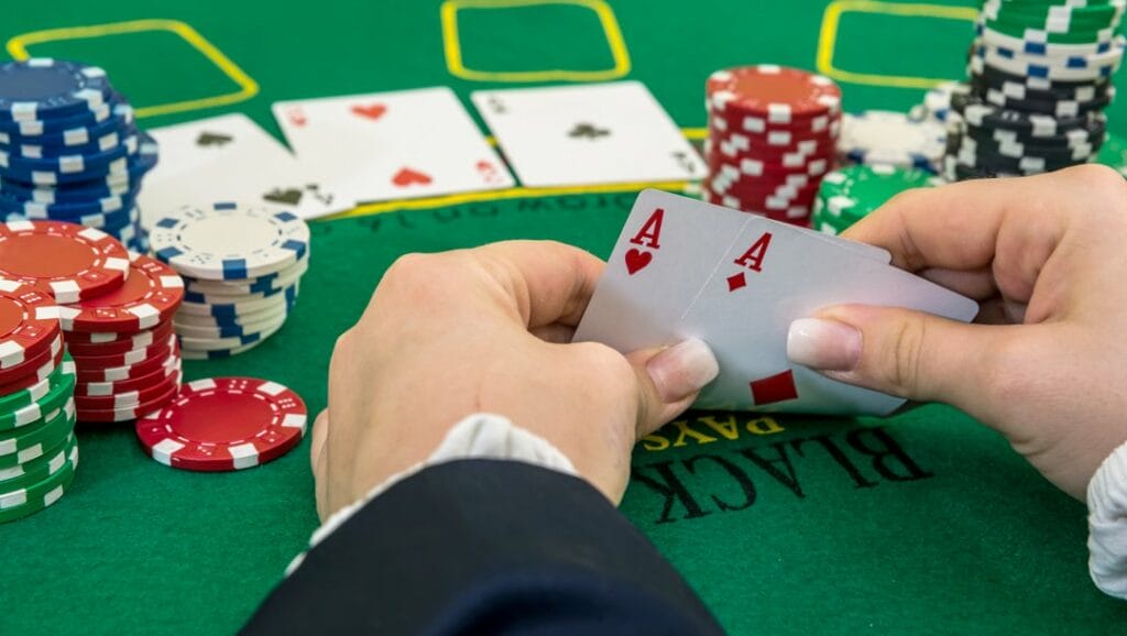 Is Multi-Table Tournament or Sit-and-Go Poker Better? – BetMGM